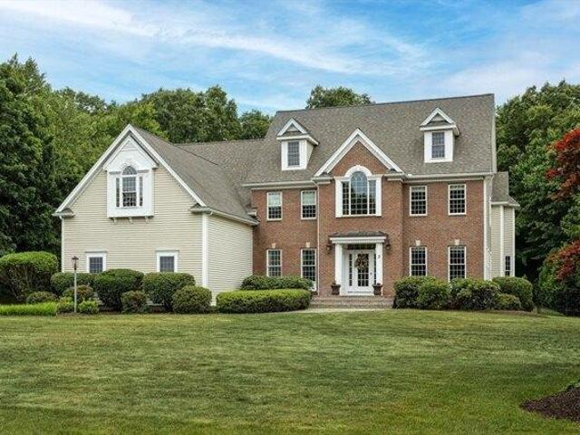4 bedroom, Hopkinton MA 01748 105140446