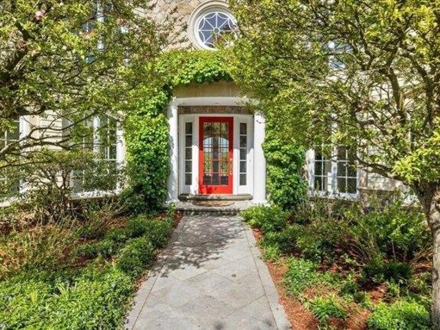 4 bedroom, Hopkinton MA 01748 105114764