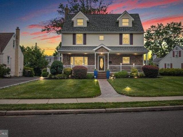 4 bedroom, Hatboro PA 19040 104900454