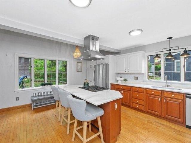 4 bedroom, Haverhill MA 01830 LS102960718