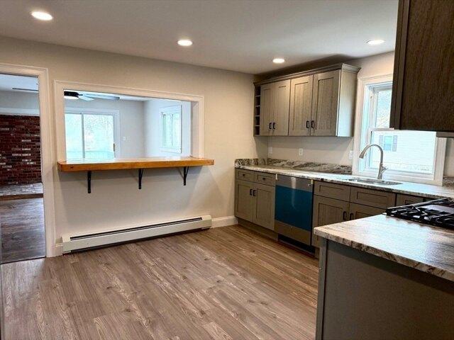 4 bedroom, Haverhill MA 01832 LS103016363