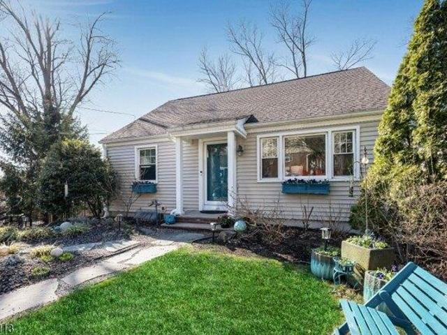 4 bedroom, Hawthorne NJ 07506 102214132