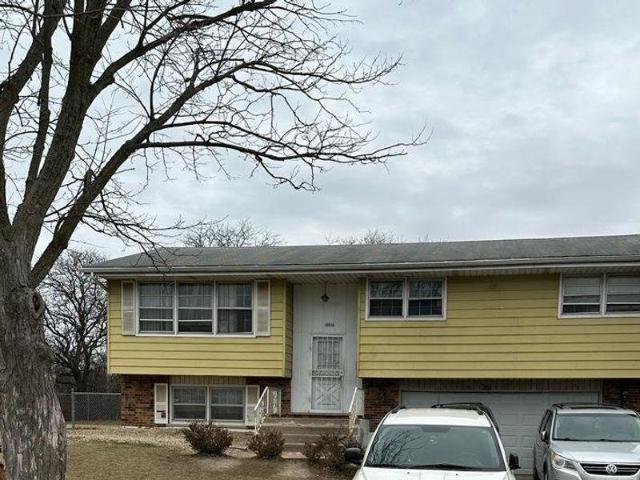 4 bedroom, Hazel Crest IL 60429 100973586