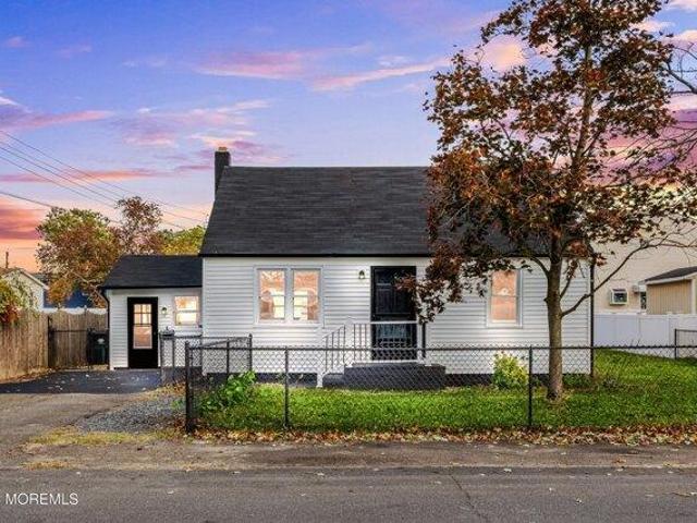 4 bedroom, Hazlet NJ 07734 101783274
