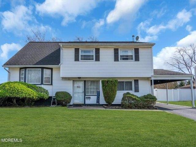 4 bedroom, Hazlet NJ 07730 LS102477140