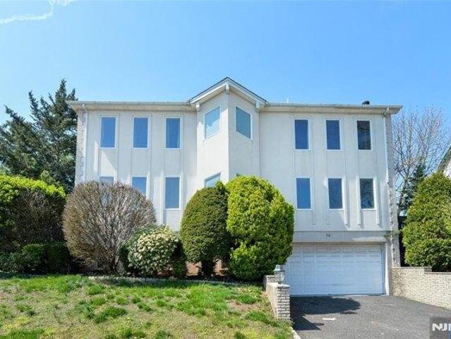 4 bedroom, Hackensack NJ 07601 LS101577300
