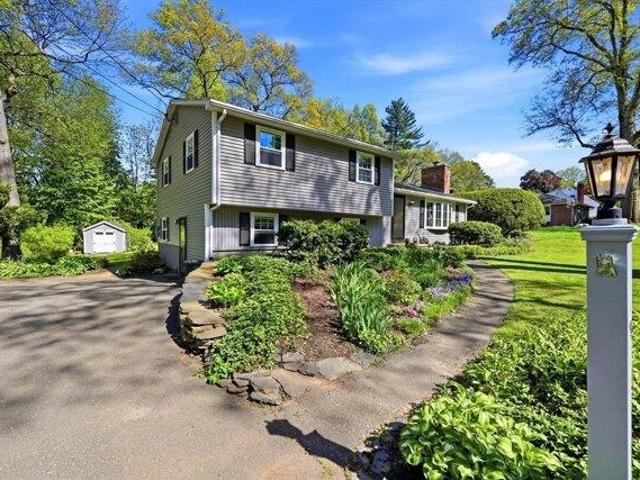 4 bedroom, Hadley MA 01035 LS102860208