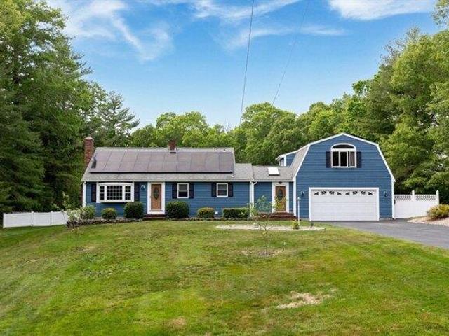 4 bedroom, Halifax MA 02338 104721041
