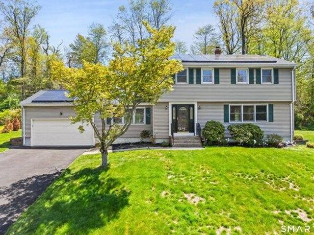4 bedroom, Hamden CT 06514 102028150