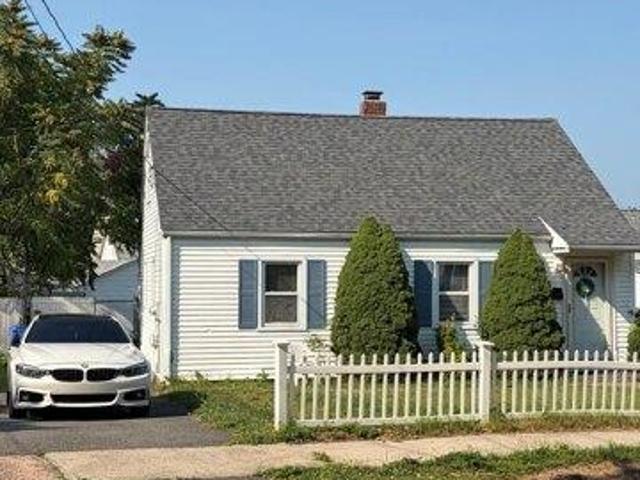4 bedroom, Hamden CT 06514 104788828