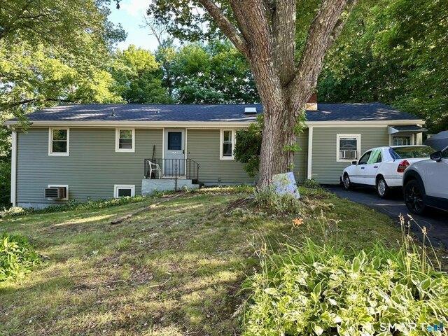 4 bedroom, Hamden CT 06514 104807812