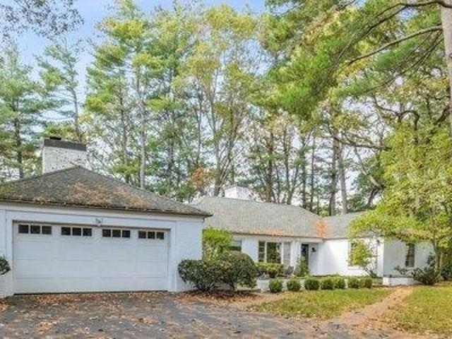 4 bedroom, Hamden CT 06517 LS103124950