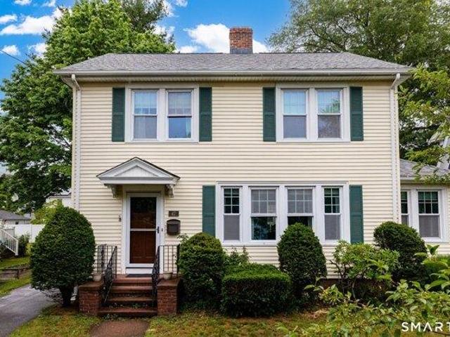4 bedroom, Hamden CT 06517 104946738