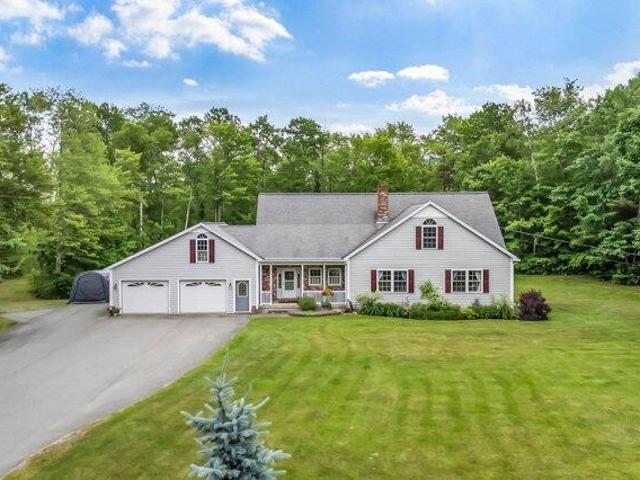 4 bedroom, Hampden ME 04444 102063103