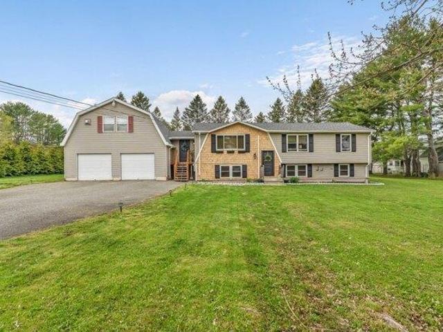 4 bedroom, Hampden ME 04444 102316578