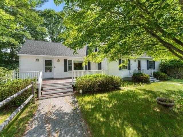 4 bedroom, Hampden ME 04444 104604614