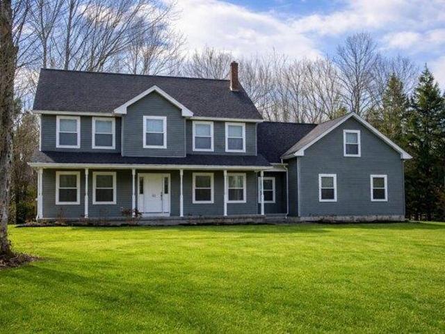 4 bedroom, Hampden ME 04444 LS102158247
