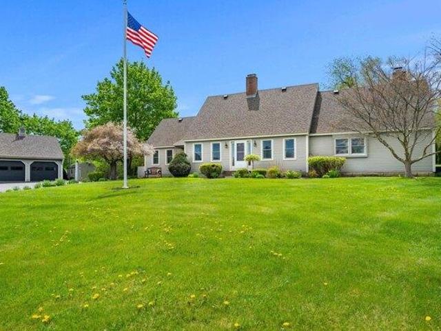 4 bedroom, Hampton Falls NH 03844 104539374