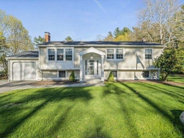 4 bedroom, Hanover MA 02339 102030285