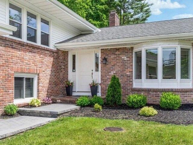 4 bedroom, Hanover MA 02339 104762034