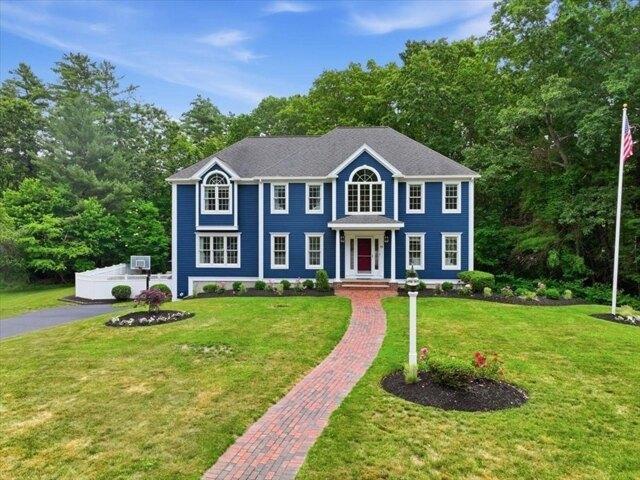 4 bedroom, Hanover MA 02339 104792198