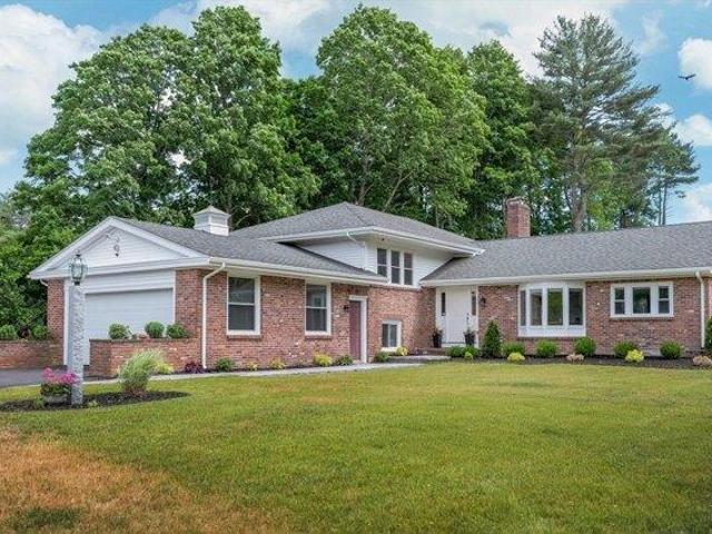 4 bedroom, Hanover MA 02339 104075272
