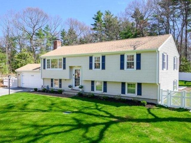 4 bedroom, Hanover MA 02339 LS102154350