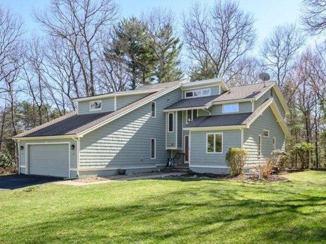 4 bedroom, Hanson MA 02341 103247735