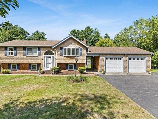 4 bedroom, Hanson MA 02341 105174049