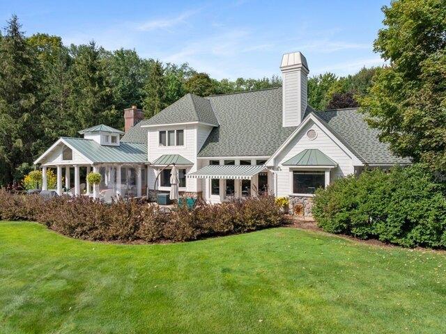 4 bedroom, Harbor Springs MI 49740 93139304