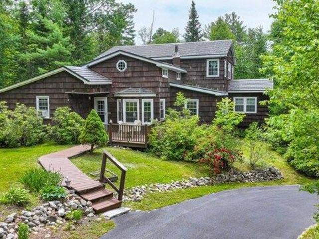 4 bedroom, Harrison ME 04040 104789516