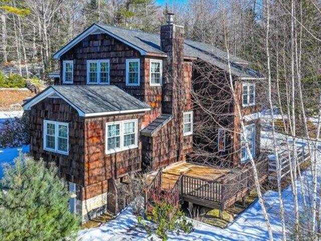 4 bedroom, Harrison ME 04040 102592638