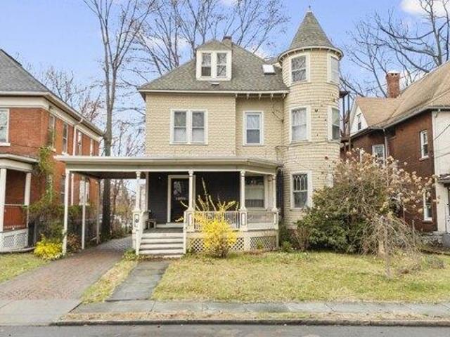 4 bedroom, Hartford CT 06105 89353183