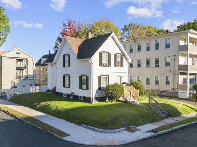 4 bedroom, Hartford CT 06106 LS101748103