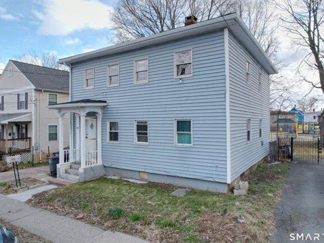 4 bedroom, Hartford CT 06120 LS103069222