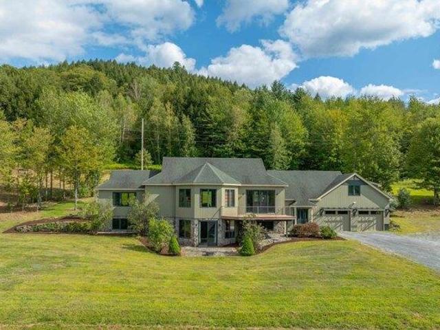 4 bedroom, Hartford VT 05059 104851062