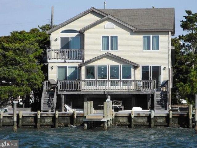 4 bedroom, Harvey Cedars NJ 08008 102312660