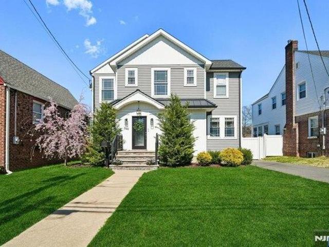 4 bedroom, Hasbrouck Heights NJ 07604 LS101660371