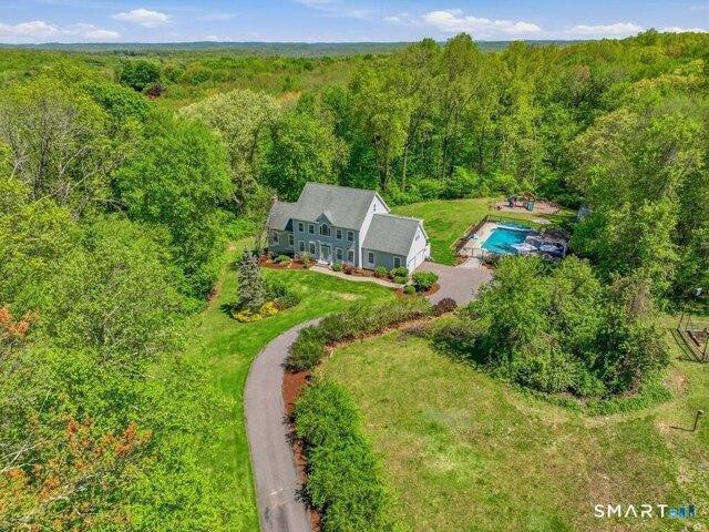 4 bedroom, Hebron CT 06248 102824994