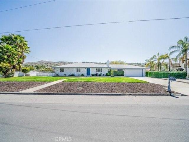 4 bedroom, Hemet CA 92544 LS90185782