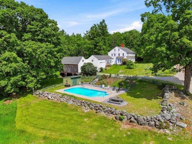 4 bedroom, Henniker NH 03242 105107826