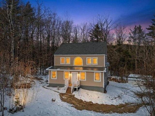 4 bedroom, Henniker NH 03242 102369613