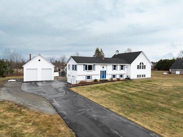 4 bedroom, Hermon ME 04401 LS103033631