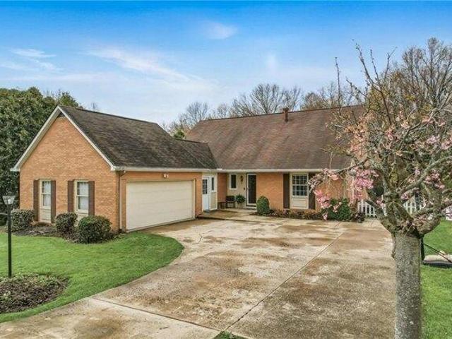 4 bedroom, Hermitage PA 16148 LS90191407