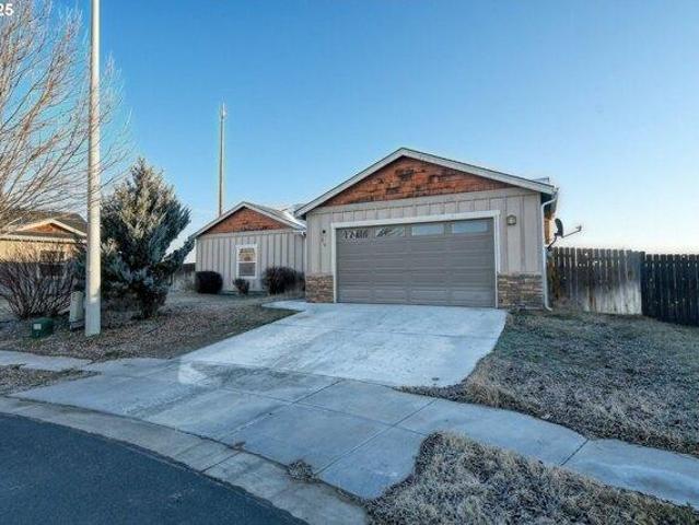 4 bedroom, Hermiston OR 97838 LS90870535