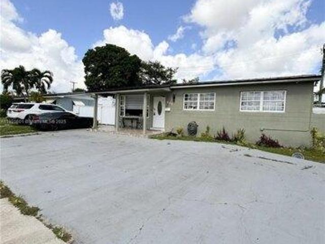 4 bedroom, Hialeah FL 33012 96952728