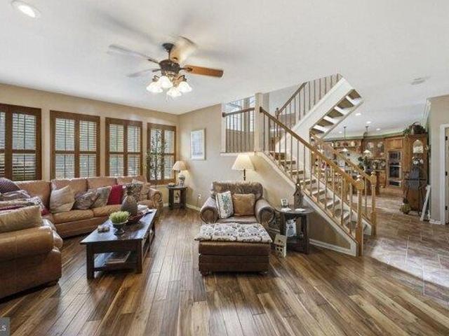 4 bedroom, Hightstown NJ 08520 104920922
