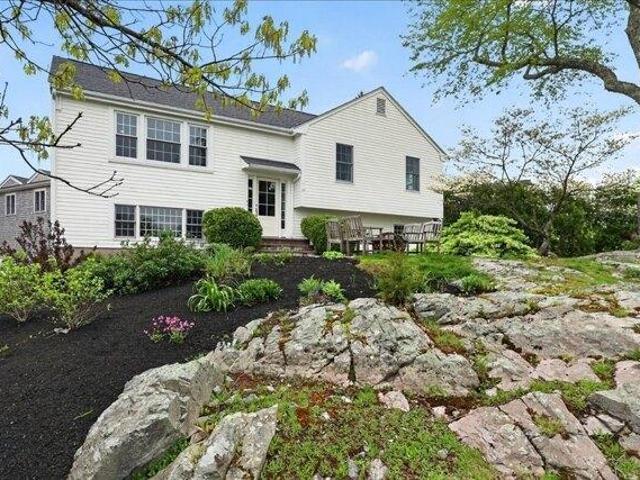 4 bedroom, Hingham MA 02043 102593031