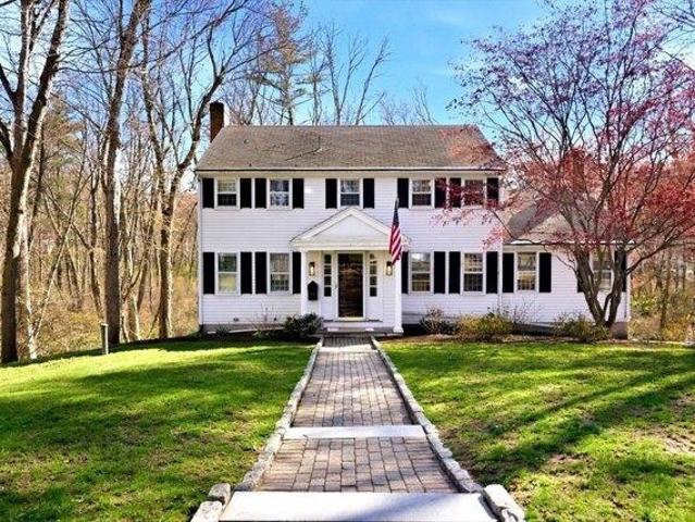 4 bedroom, Hingham MA 02043 102157065