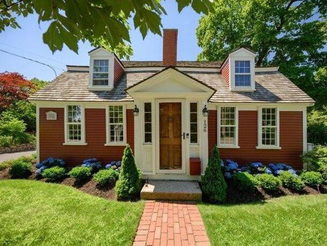4 bedroom, Hingham MA 02043 103930869
